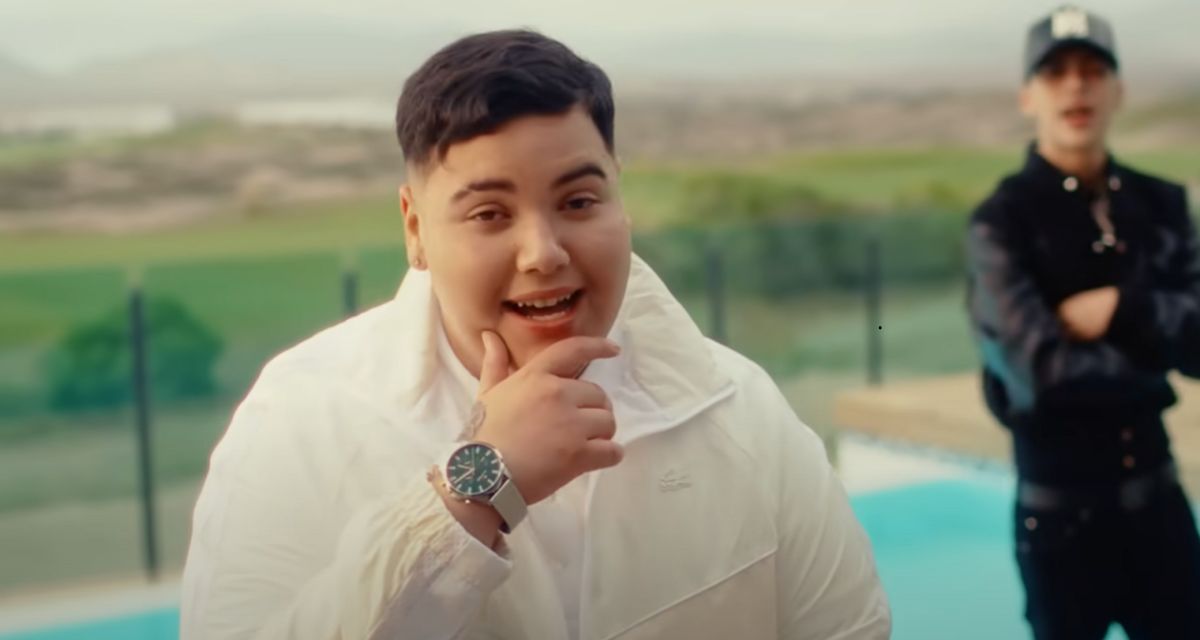 FOTO | El autoregalo de 300 millones de pesos del Cantante FloyyMenor